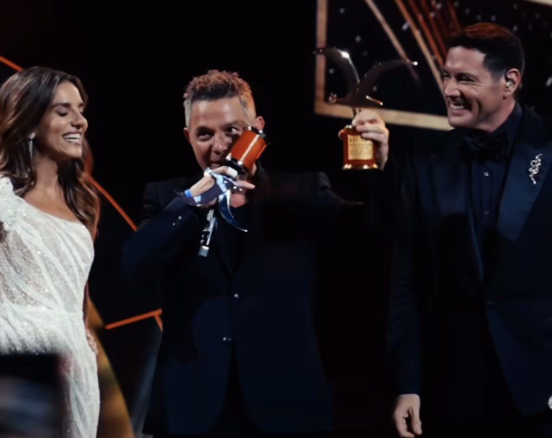 Alejandro Sanz triunfa en Viña del Mar - 88.9 Noticias Alejandro Sanz triunfa en Viña del Mar - 88.9 Noticias