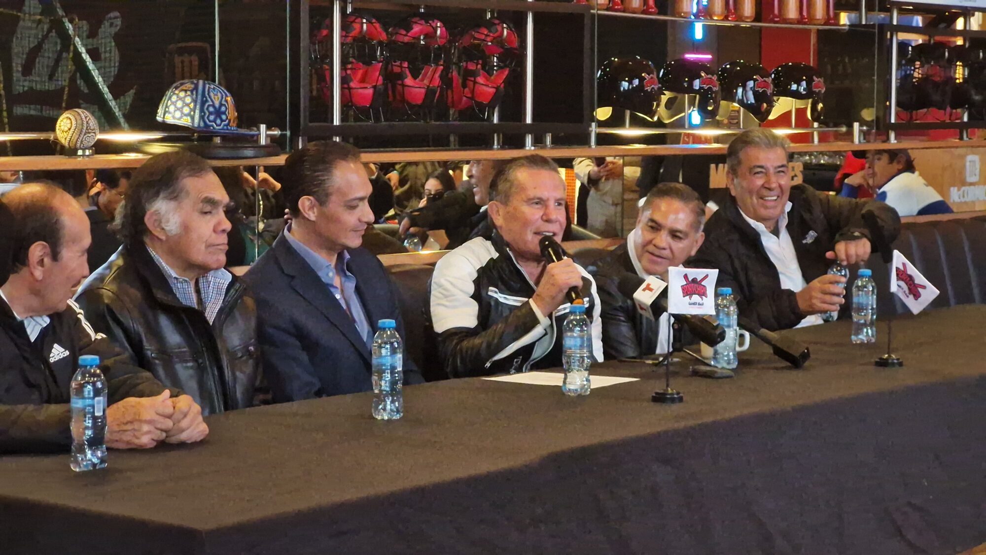 JC Chávez descarta la existencia de una cláusula de peso en la pelea de ...